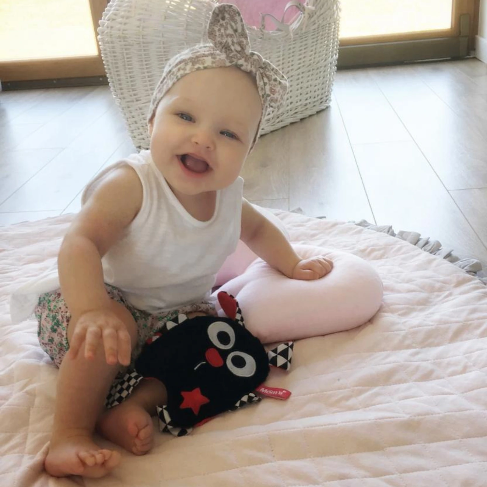 Jucărie senzorială foșnitoare animaluț cu stea | Citrina