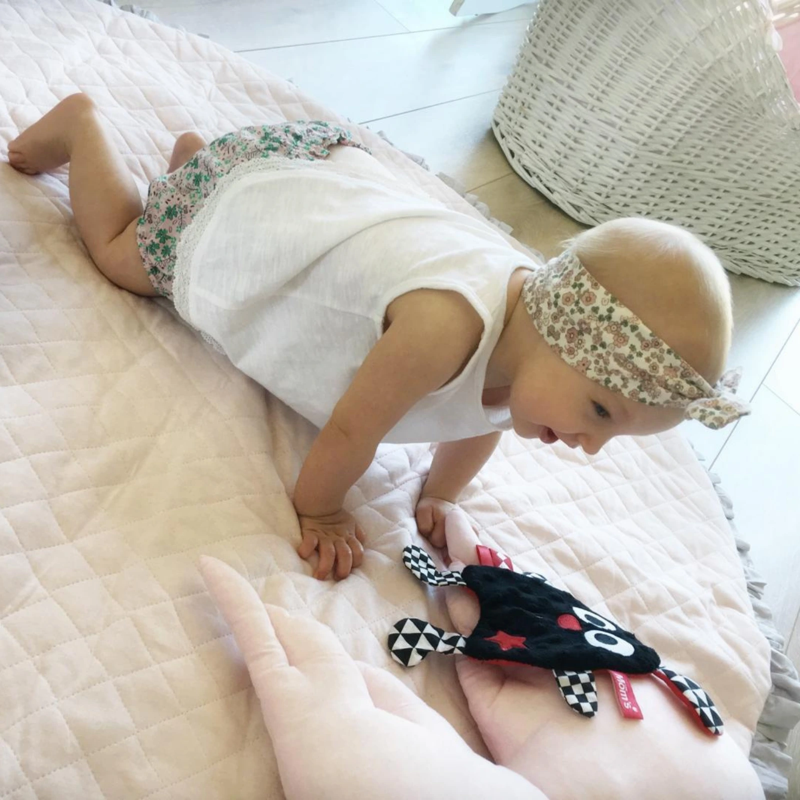 Jucărie senzorială foșnitoare animaluț cu stea | Citrina